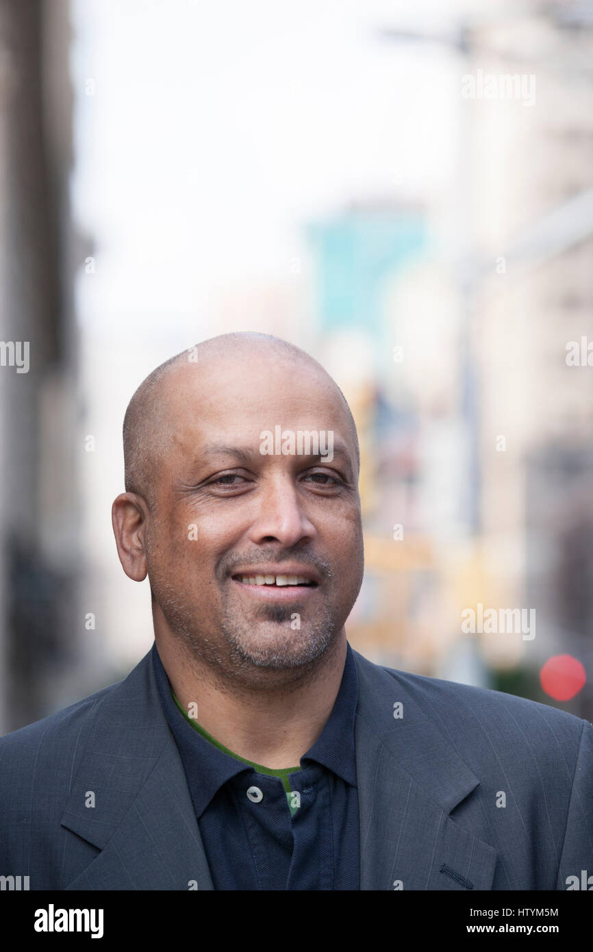 Portrait of pedestrian in city Stock Photo - Alamy