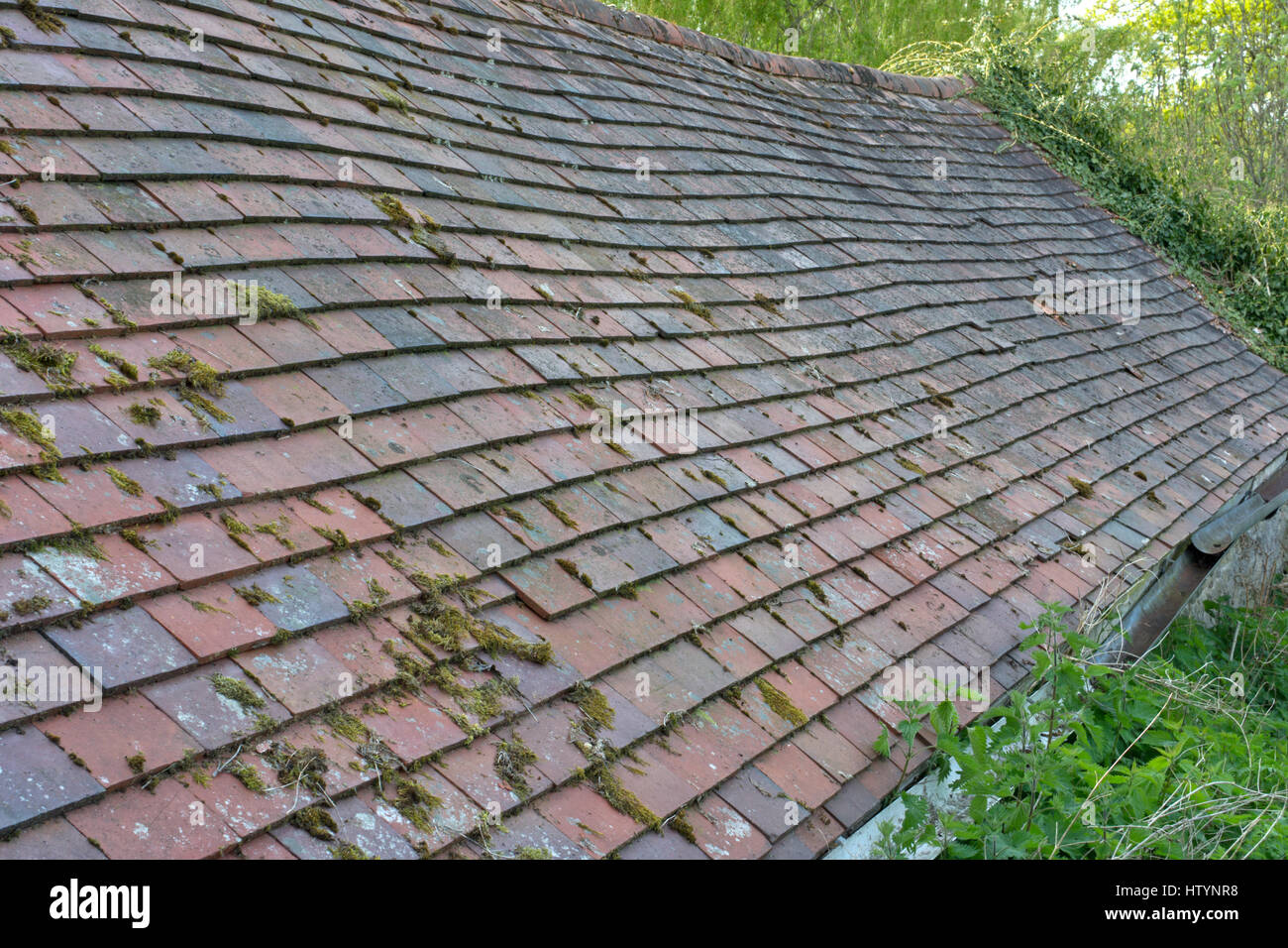 Staggered roof line hi-res stock photography and images - Alamy