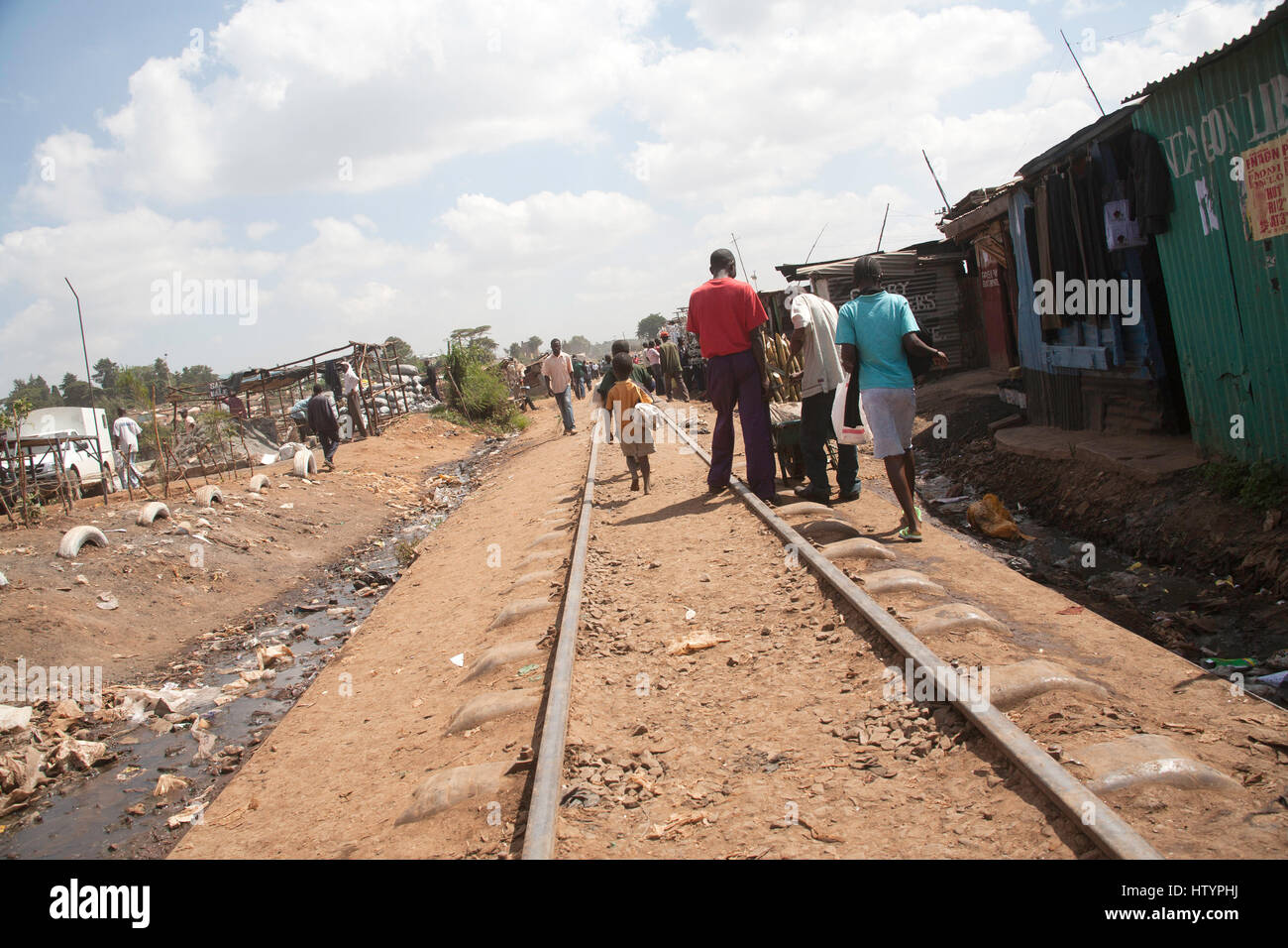 Railway tracks running through Kibera slums, Nairobi, Kenya, East ...