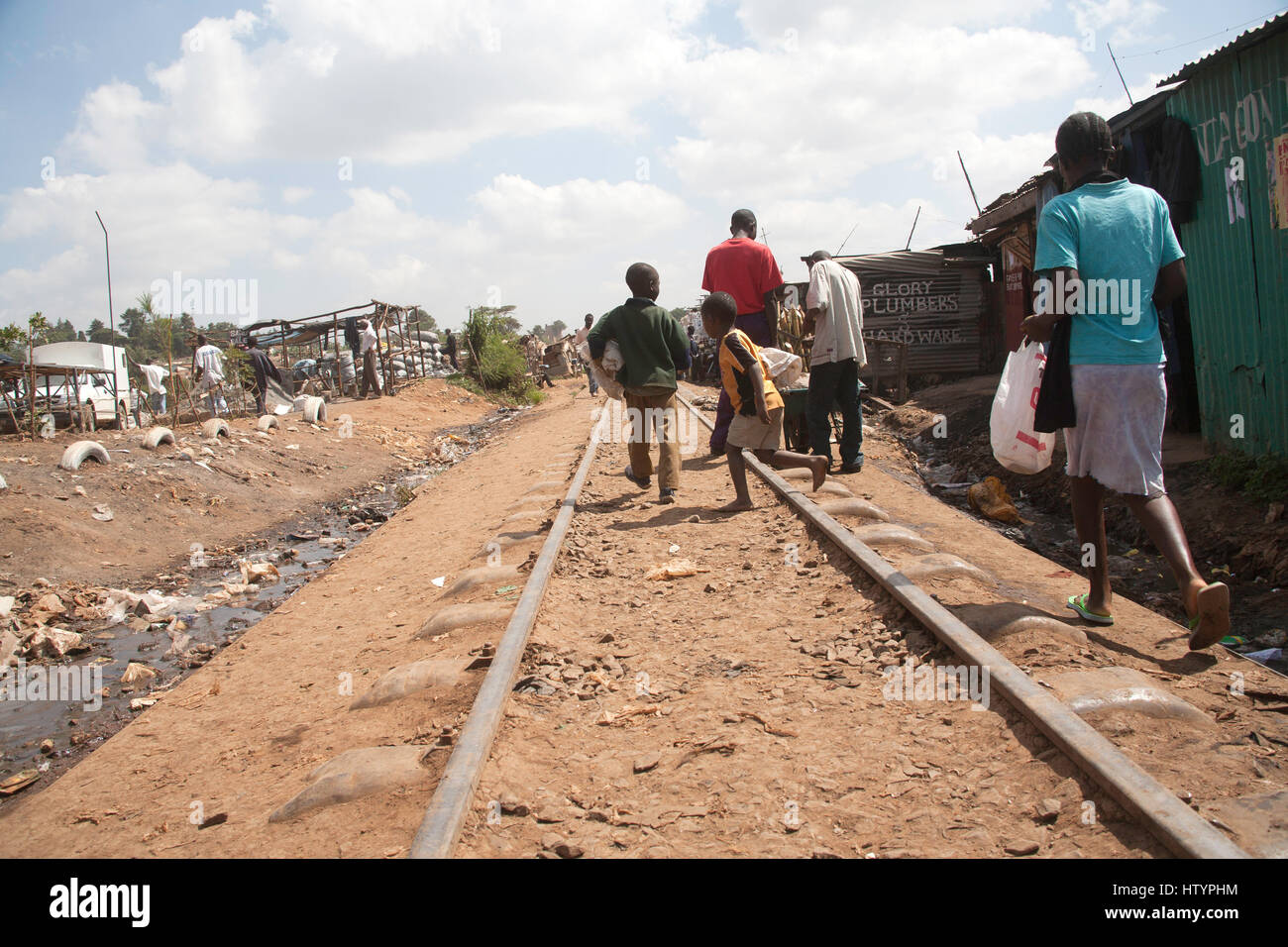 Railway tracks running through Kibera slums, Nairobi, Kenya, East ...