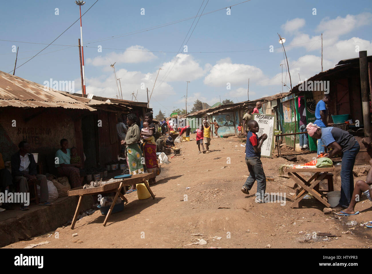 People in the market in Kibera slums, Nairobi, Kenya, East Africa Stock ...
