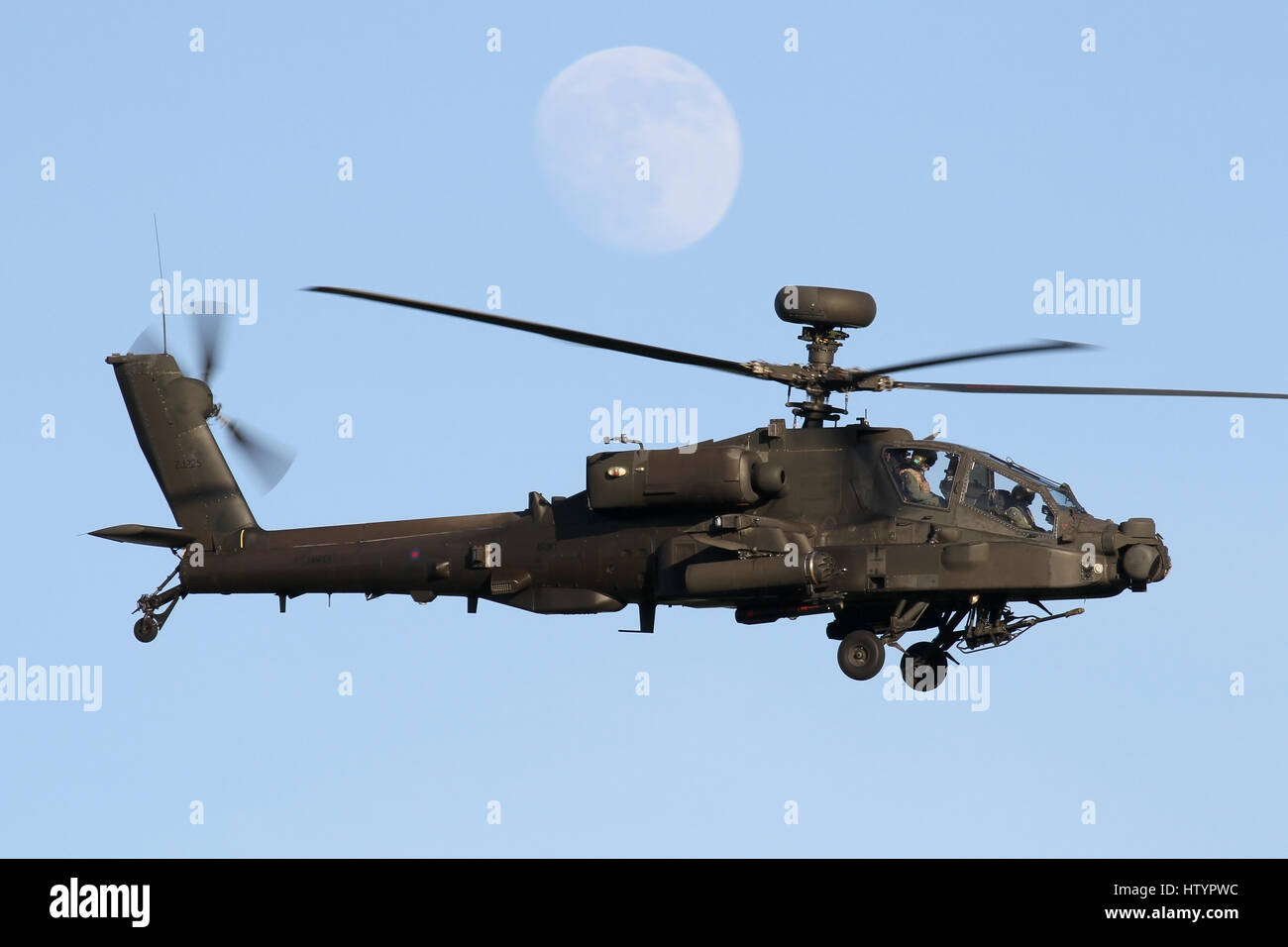 Army Air Corps Apache AH1 turning in for landing at Wattisham airfield ...