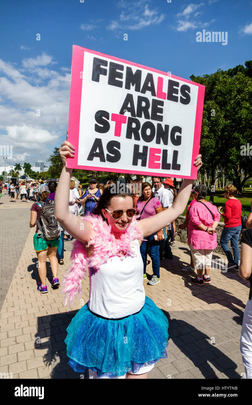 Children human rights hi-res stock photography and images - Alamy