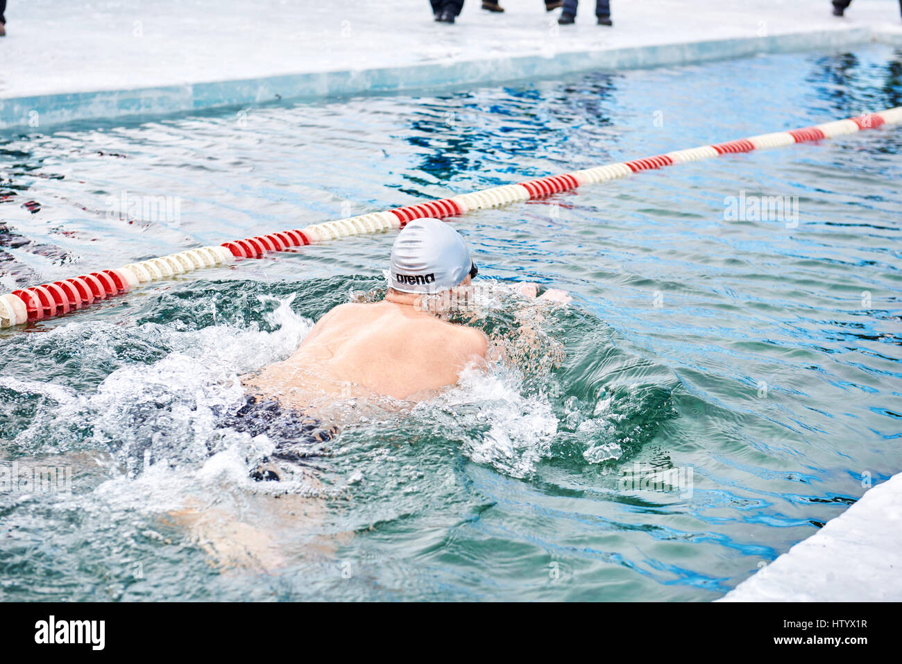 Man back swimmer swimming hi-res stock photography and images - Alamy