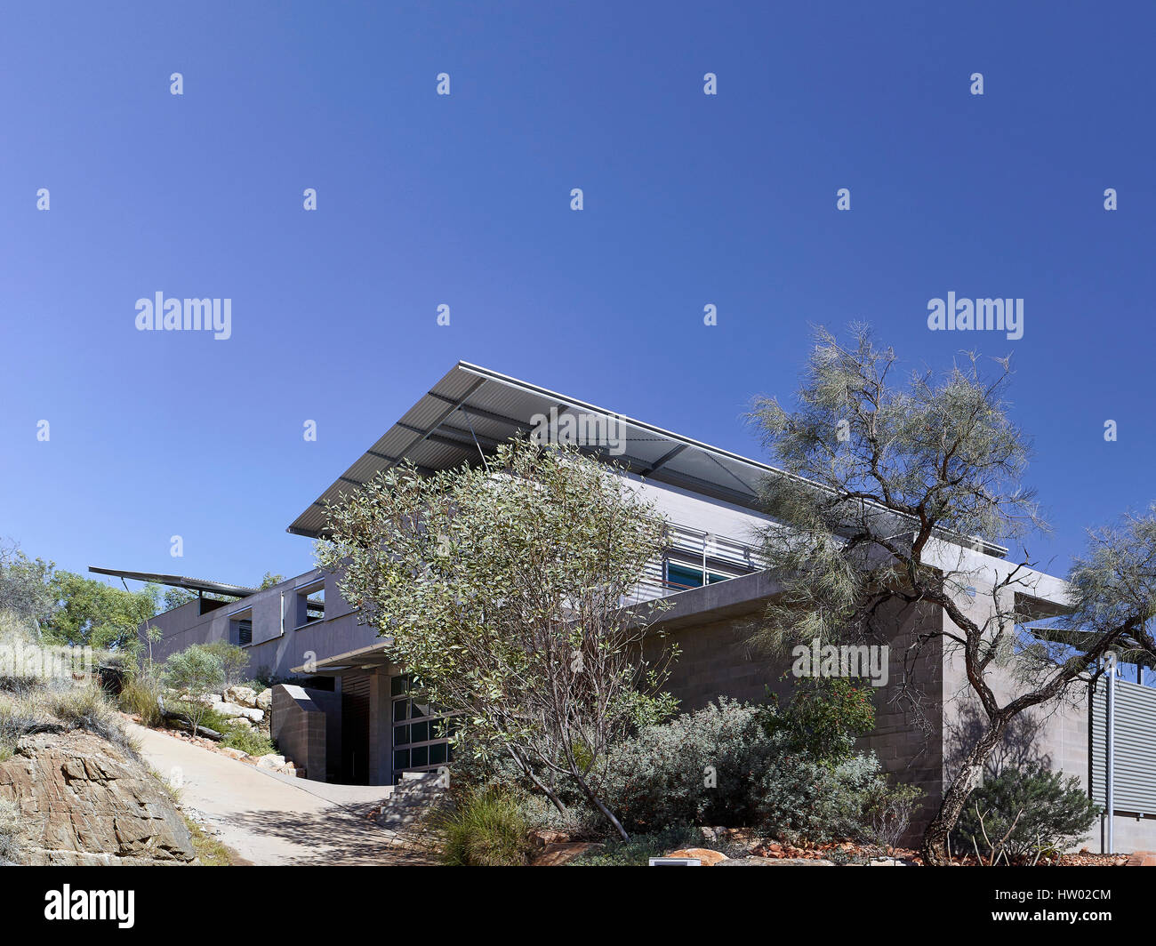 Elevation and landscape. Desert House, Alice Springs, Australia ...