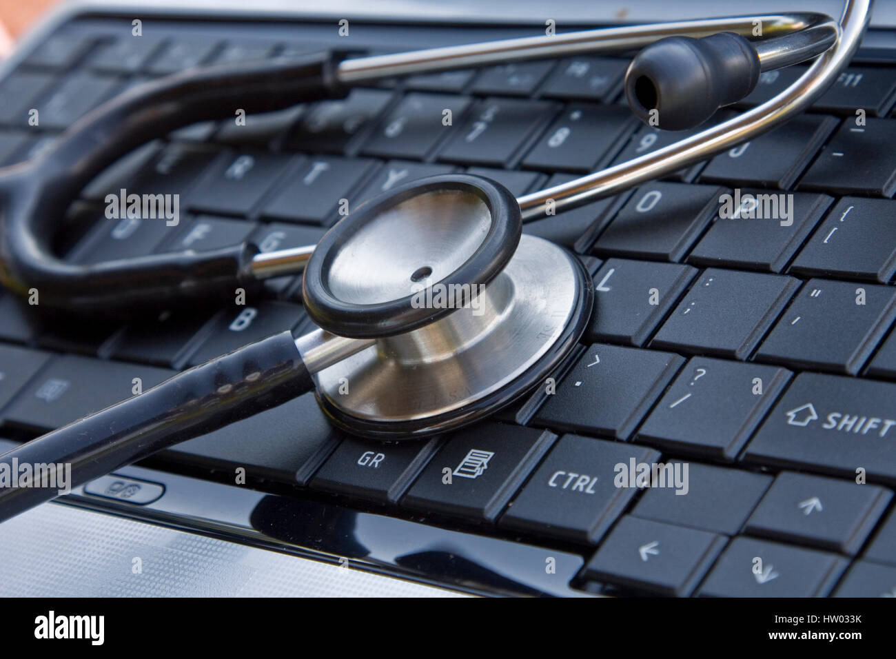 Computer treatment antivirus online hi-res stock photography and images ...