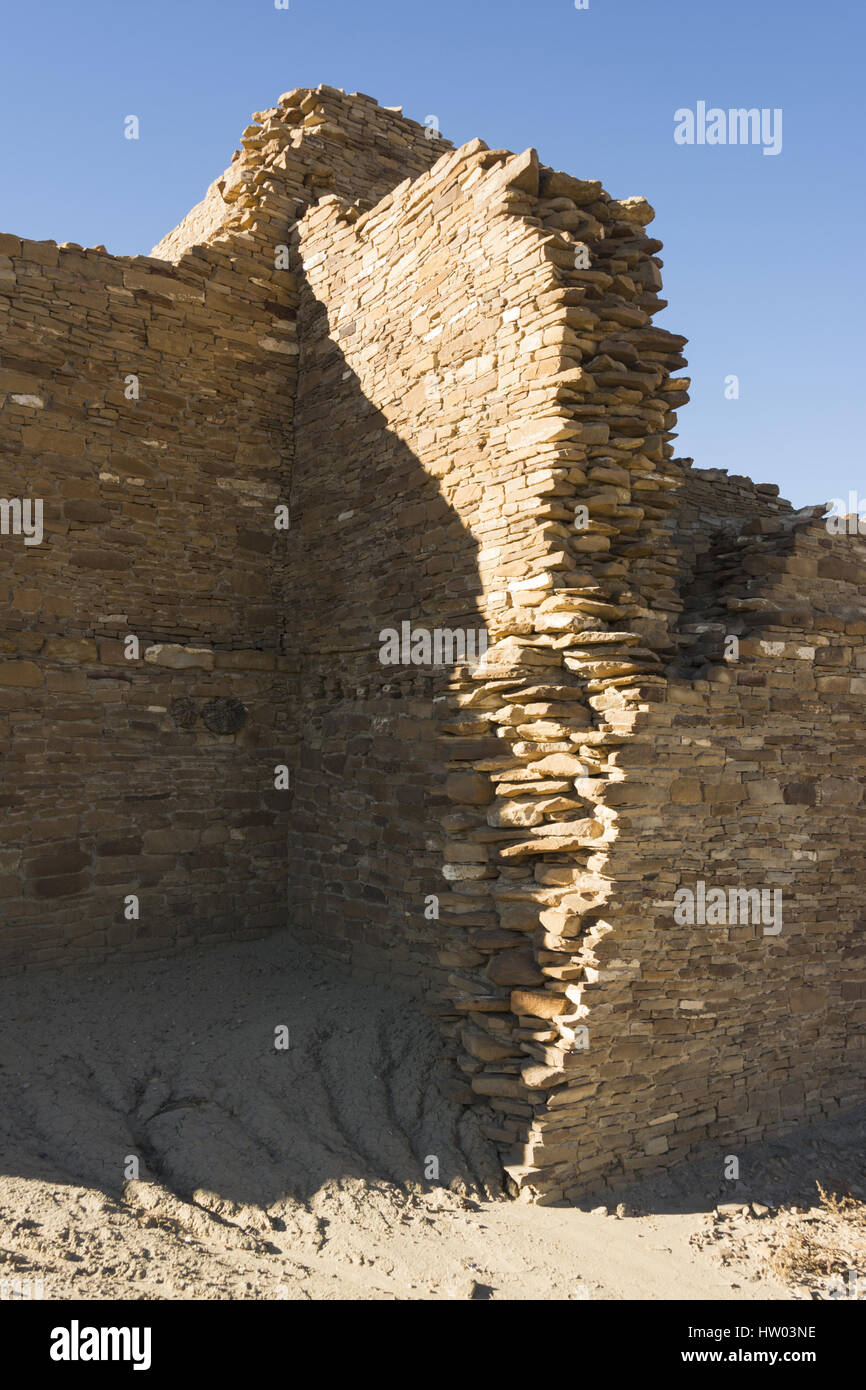 New Mexico, Chaco Culture National Historical Park, Pueblo del Arroyo ...