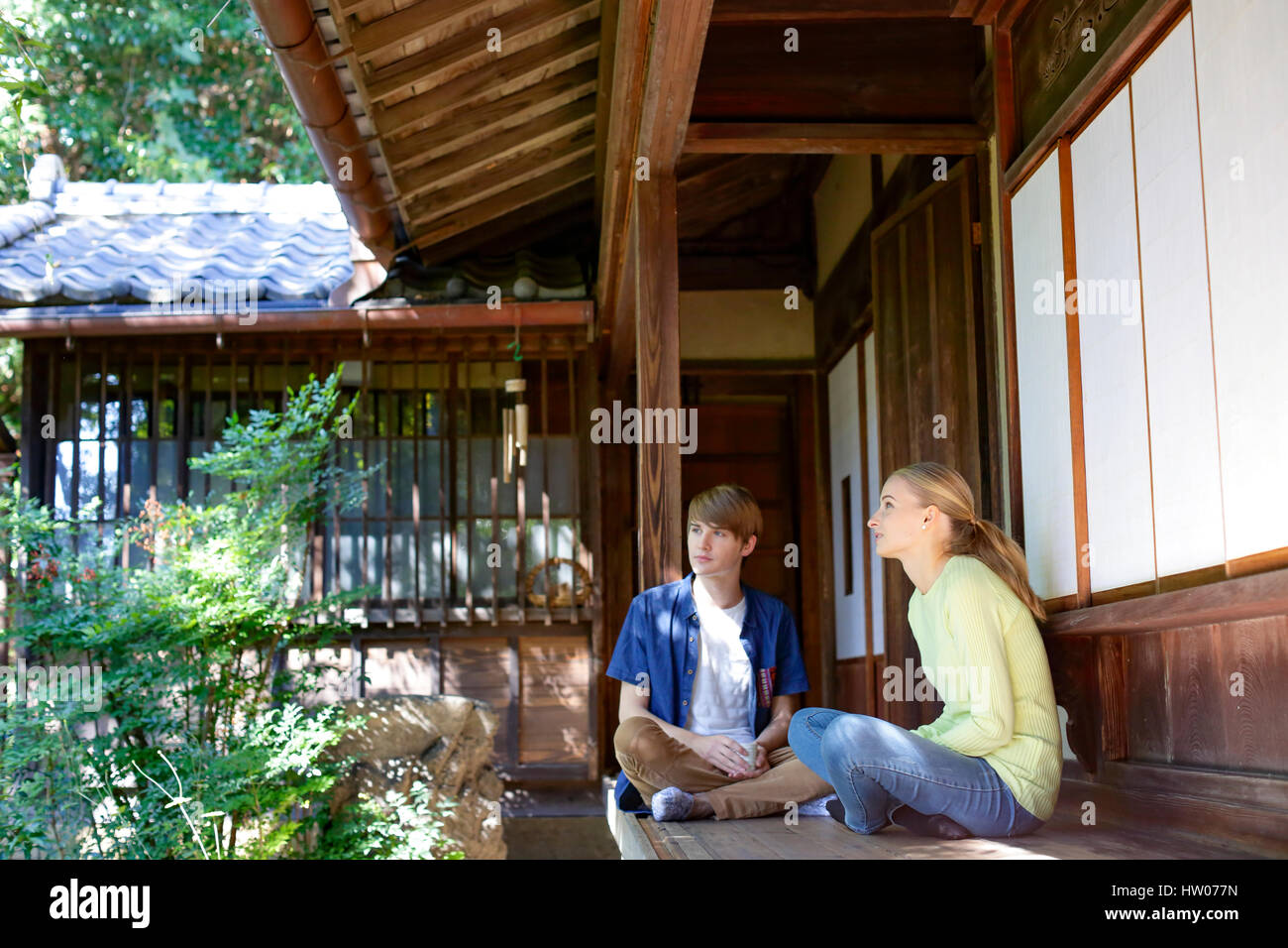 Traditional japanese house hi-res stock photography and images - Alamy