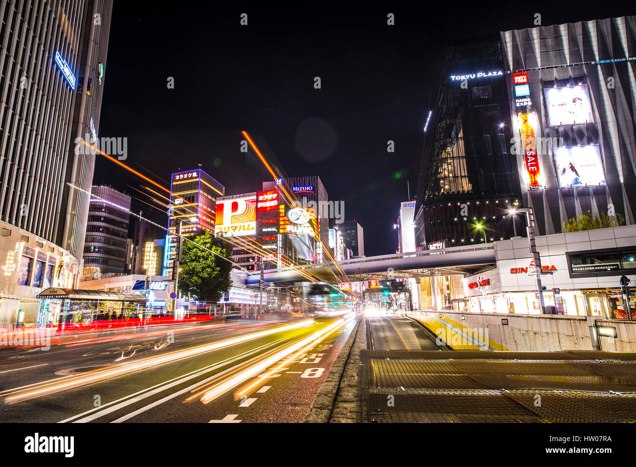 Tokyo traffic light trails hi-res stock photography and images - Alamy