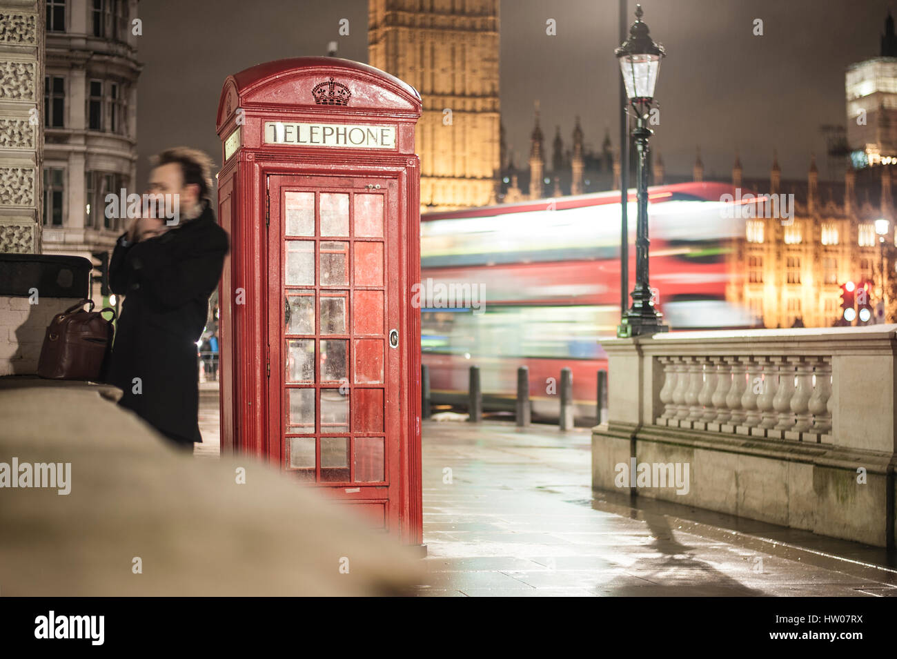 Bus stop and telephone box hi-res stock photography and images - Alamy