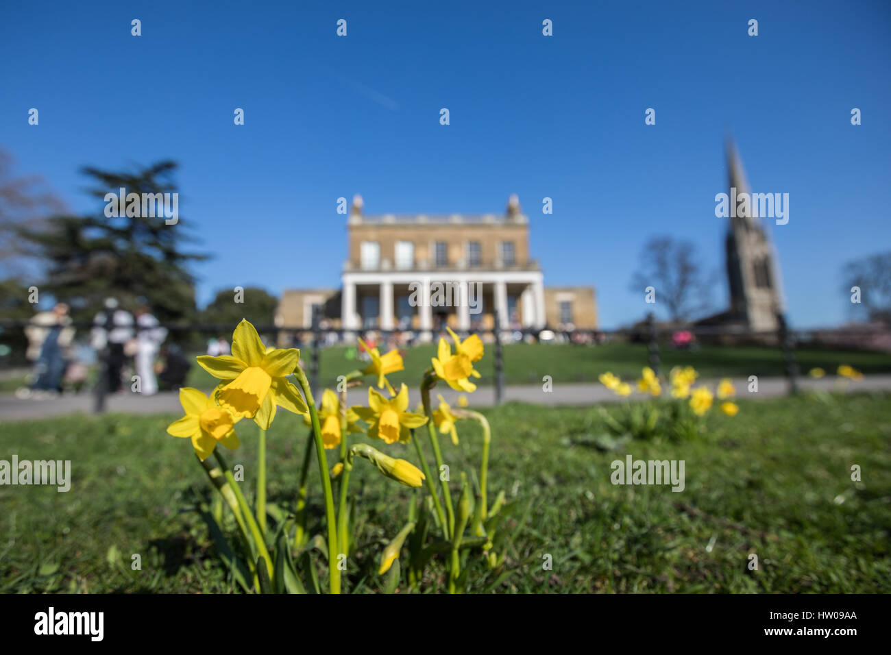 London, UK. 15th Mar, 2017.UK weather. Beautiful, sunny, spring day ...
