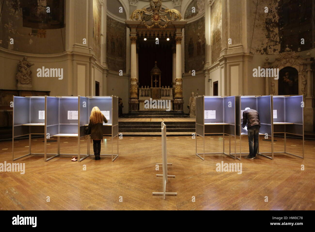 Amsterdam, Netherlands. 15th Mar, 2017. The voting booths are located ...