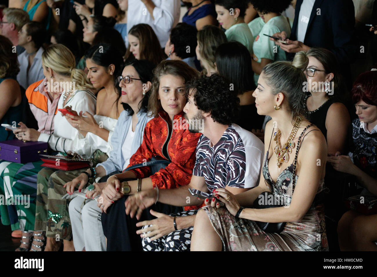 Sao Paulo, Brazil. 15th March 2017. Parade of Isabela Capet brand ...