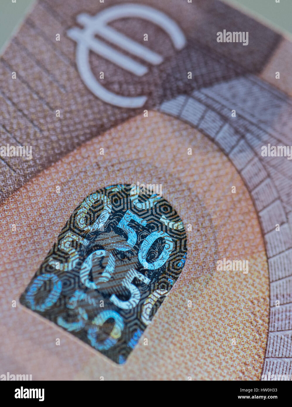 Frankfurt, Germany. 16th March, 2017. The new 50 Euro bank note is ...