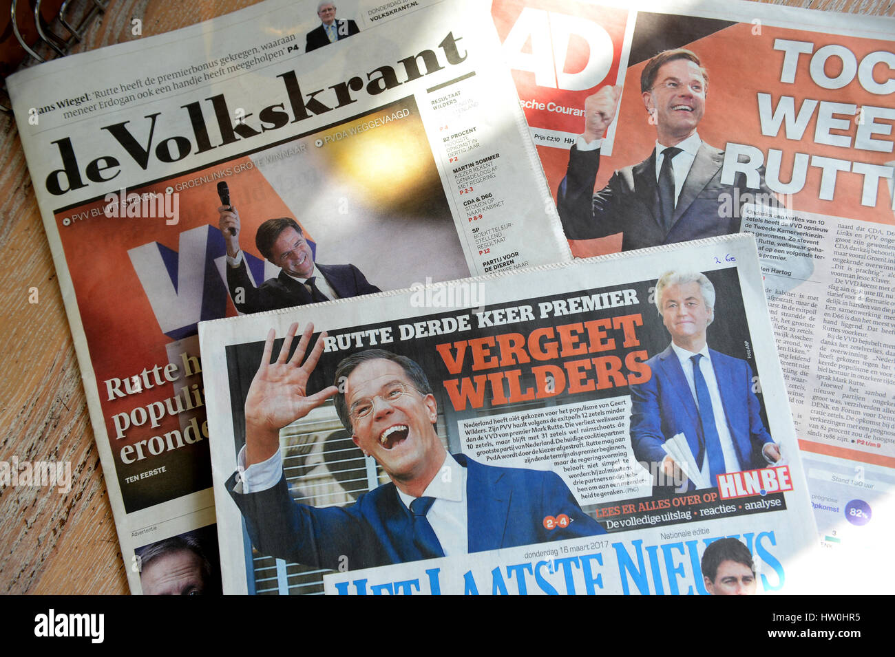 The Hague, Netherlands. 16th Mar, 2017. ILLUSTRATION - Dutch newspapers ...