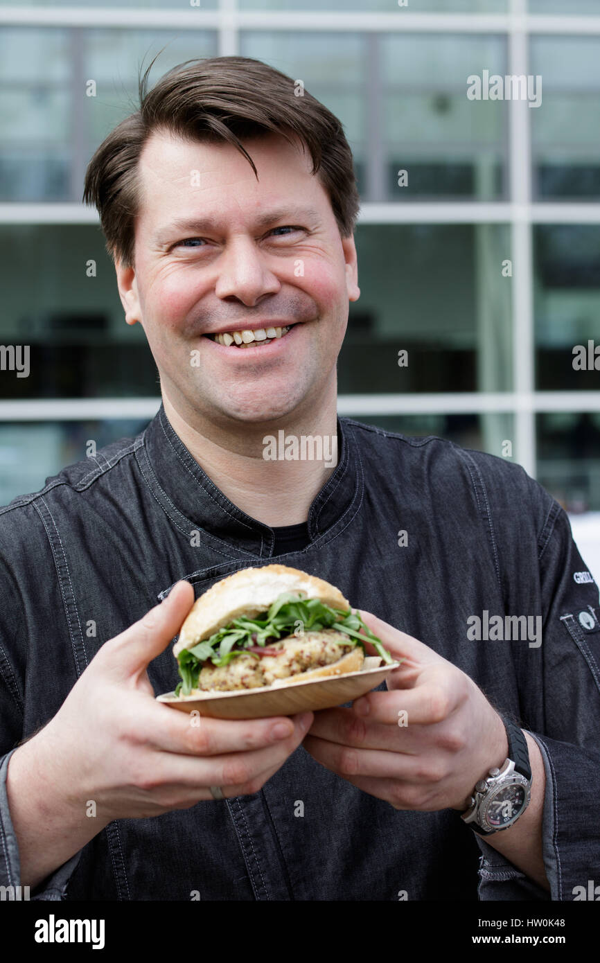 Hamburg, Germany. 16th Mar, 2017. Dirk Alberts, owner of the restaurant ...
