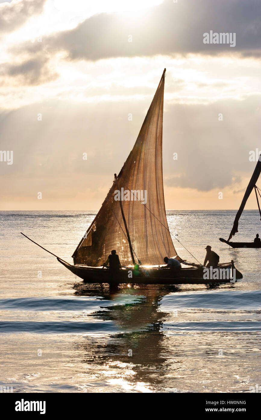 Kenyan dhow sailing boat, Mombasa, Kenya Stock Photo - Alamy