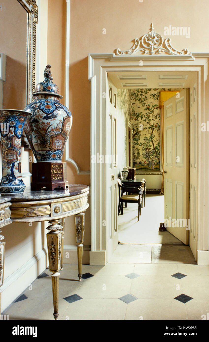 Regency style door hi-res stock photography and images - Alamy