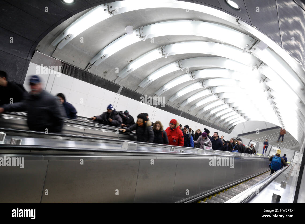 Passengers inside new york city subway hi-res stock photography and ...