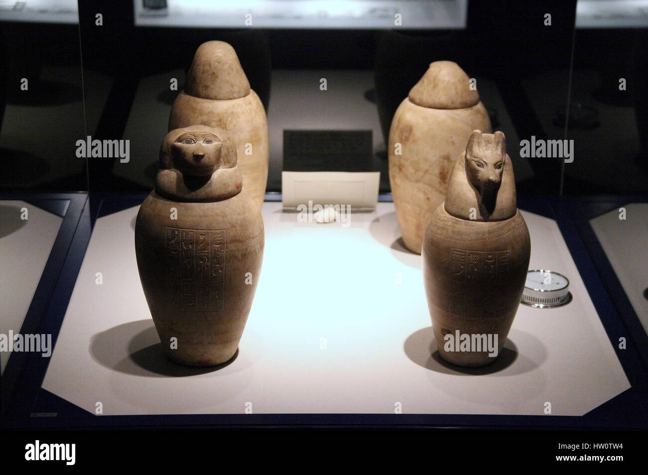 Canopic jars hi-res stock photography and images - Alamy