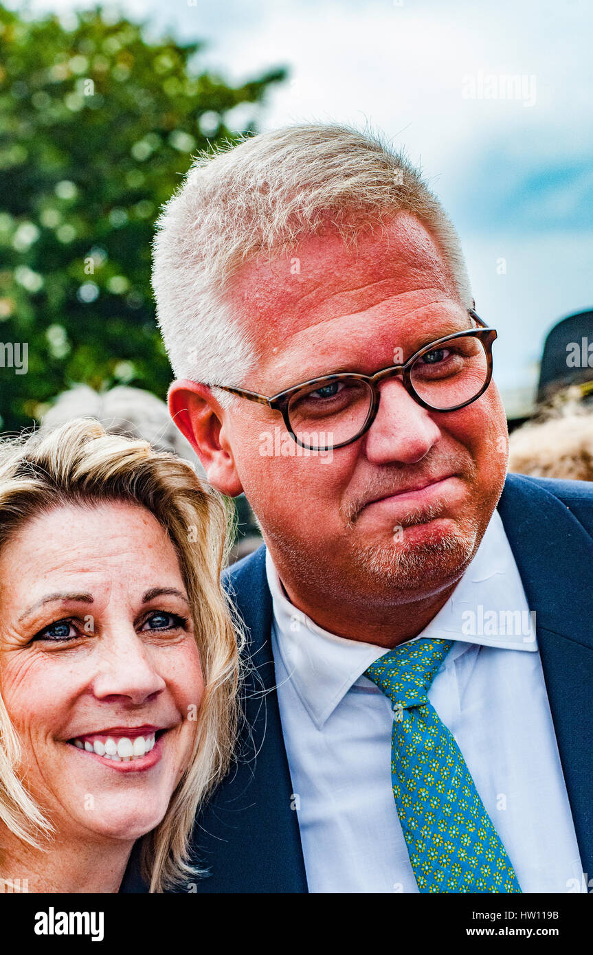 Fundamental issue hi-res stock photography and images - Alamy