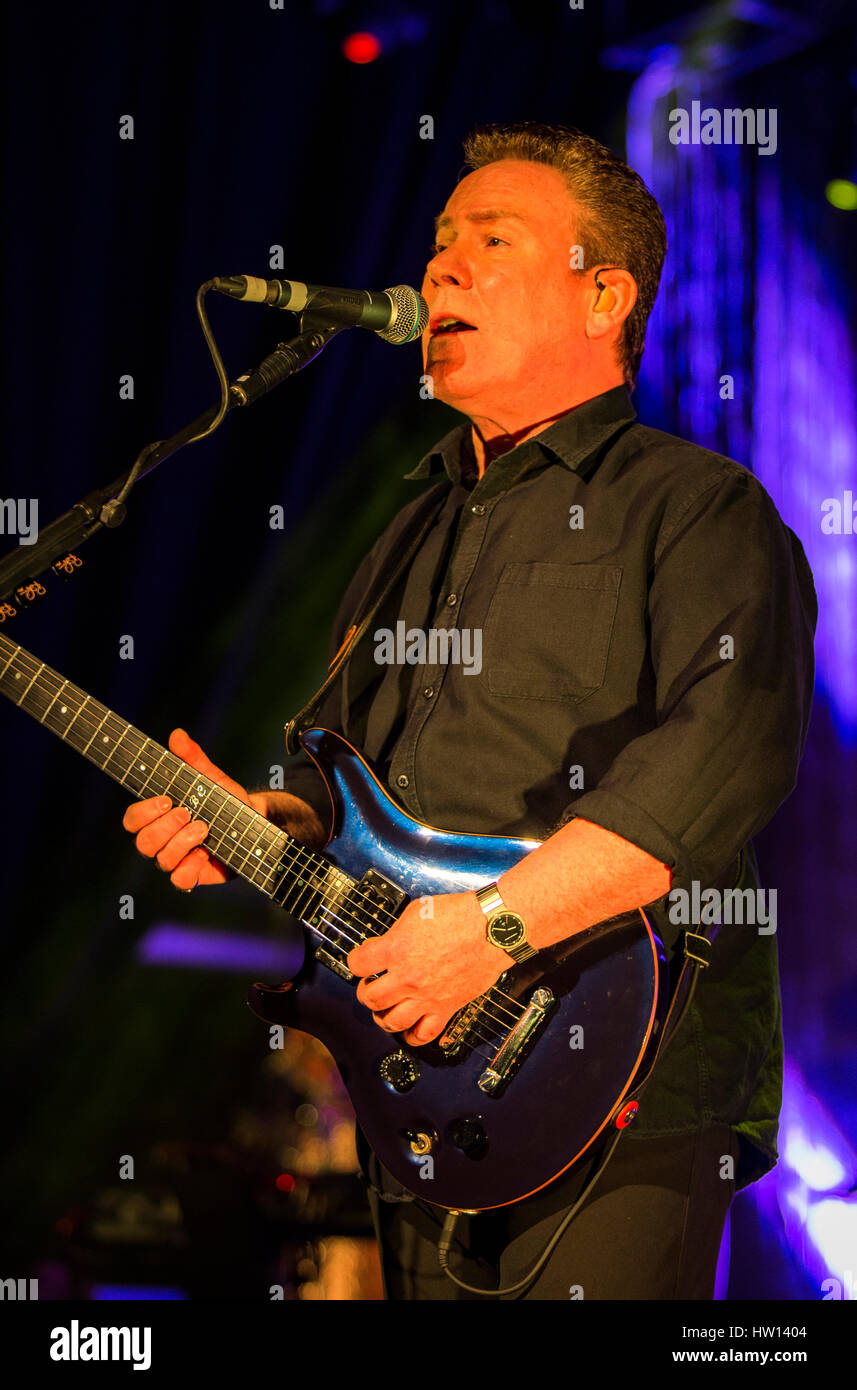 Robin campbell hi-res stock photography and images - Alamy