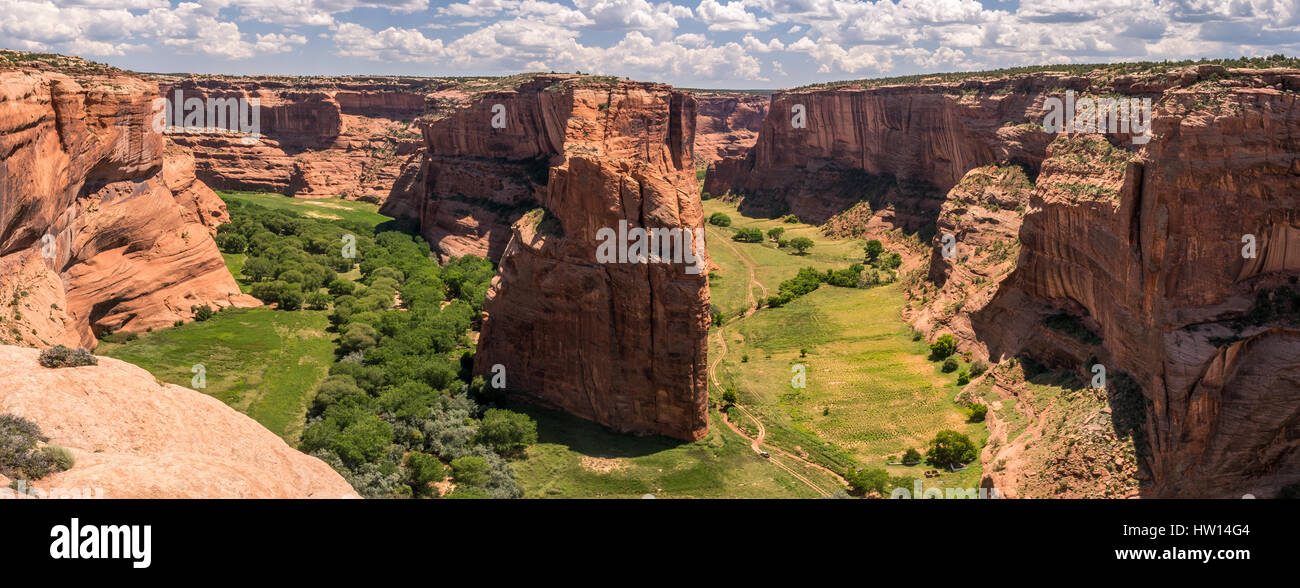 Sacred canyon. Canyon de Chelly National Monument, Arizona. Panorama Stock Photo - Alamy