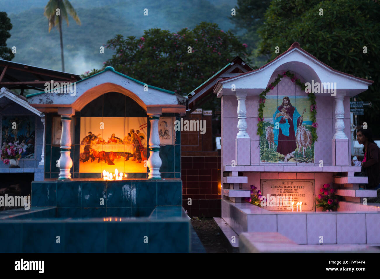 Roman catholic cemetery hi-res stock photography and images - Alamy