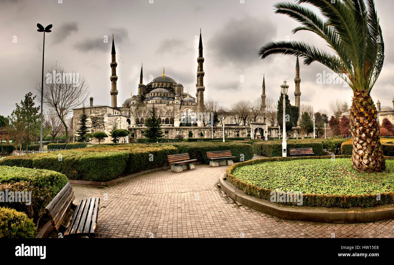 Mosque montreal hi-res stock photography and images - Alamy