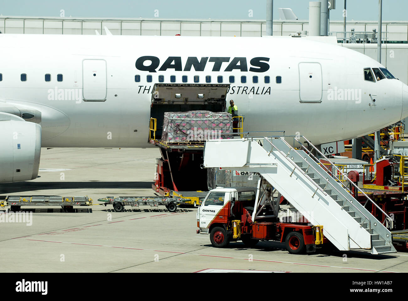 Quantas air liner, Quantas Passagierflugzeug Stock Photo - Alamy