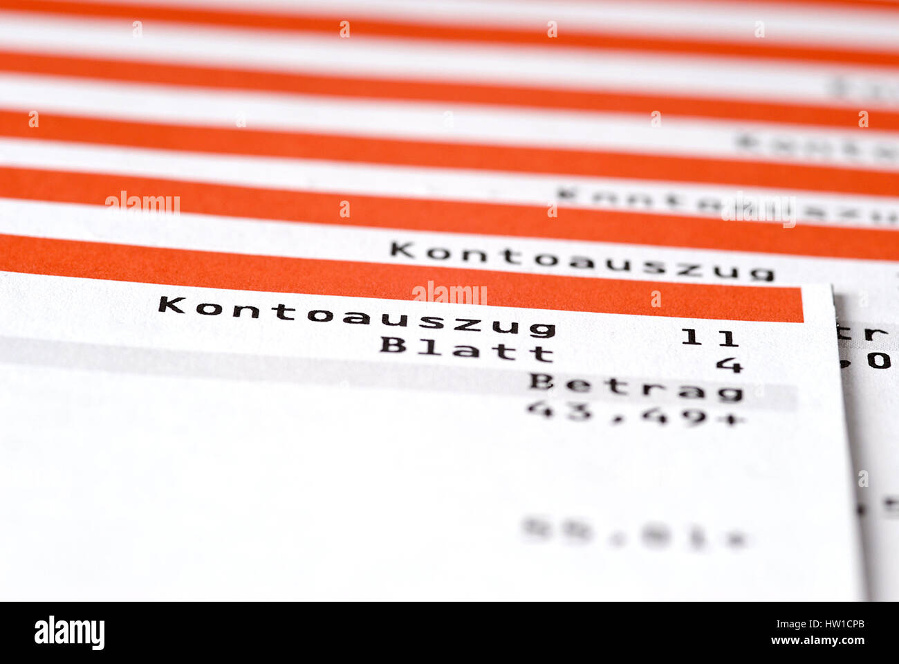 Bank statements aufgereit *** Local Caption *** addition, addition ...