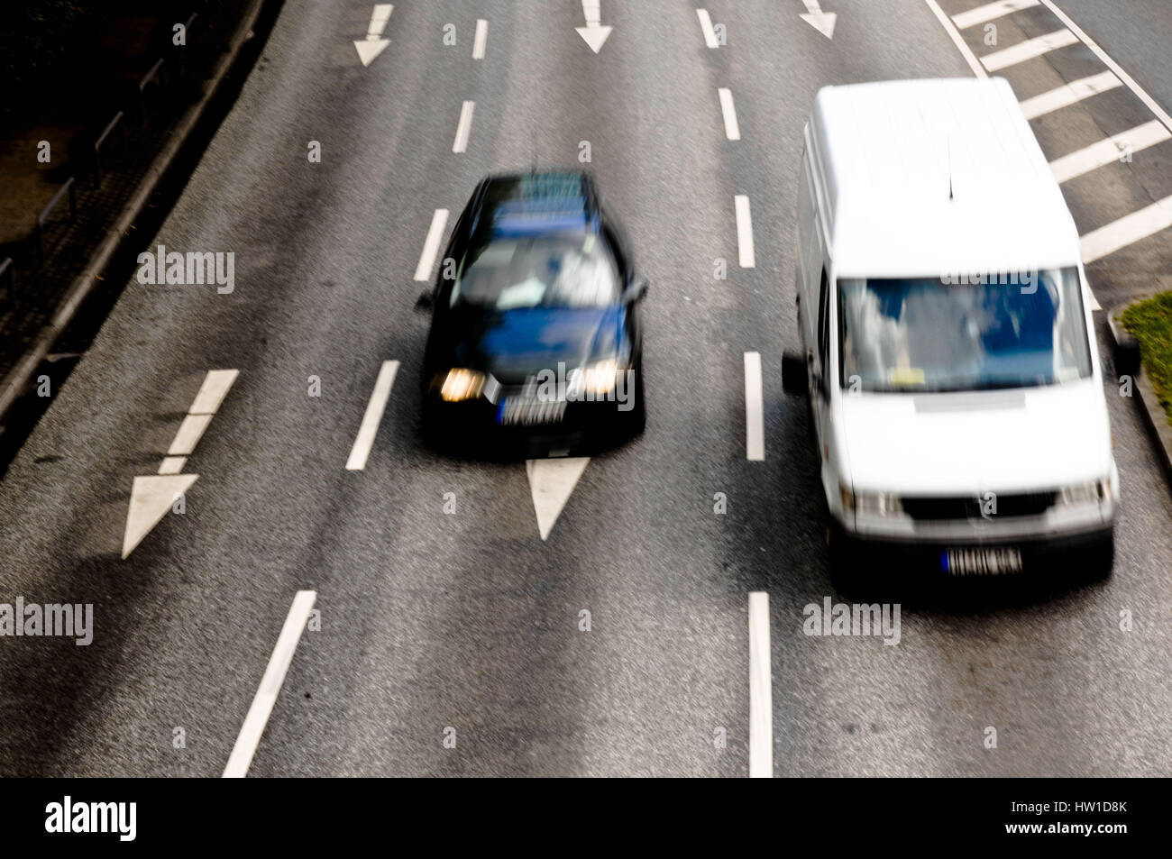 Stra? enverkehr , Stra?enverkehr Stock Photo - Alamy