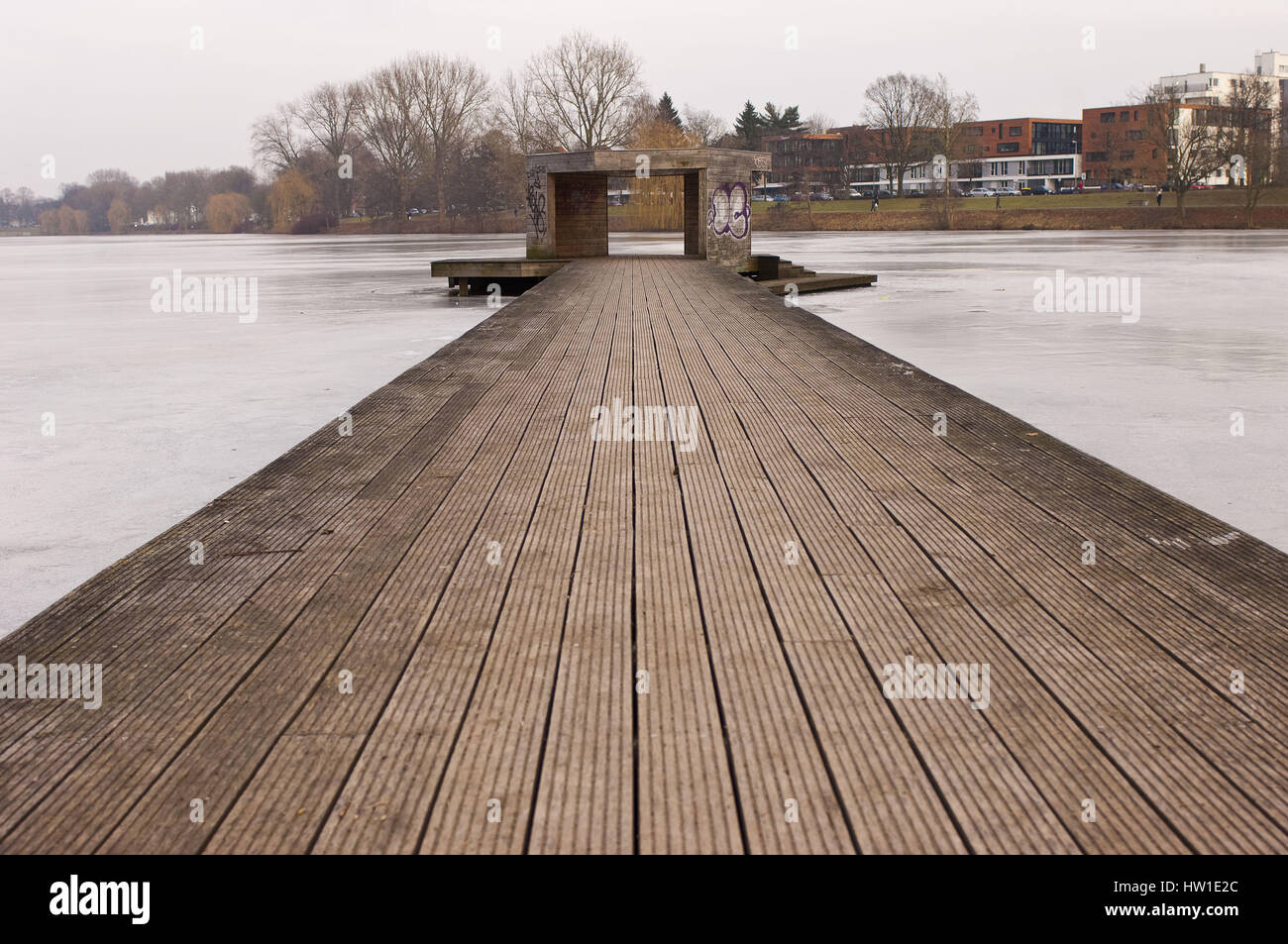 Holz steg hi-res stock photography and images - Alamy