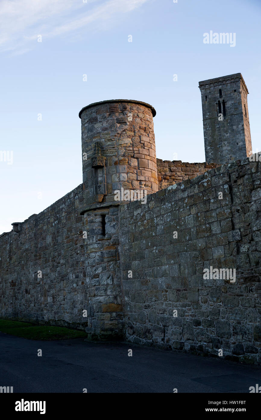 Castle ruins in Elie, Scotland Stock Photo - Alamy