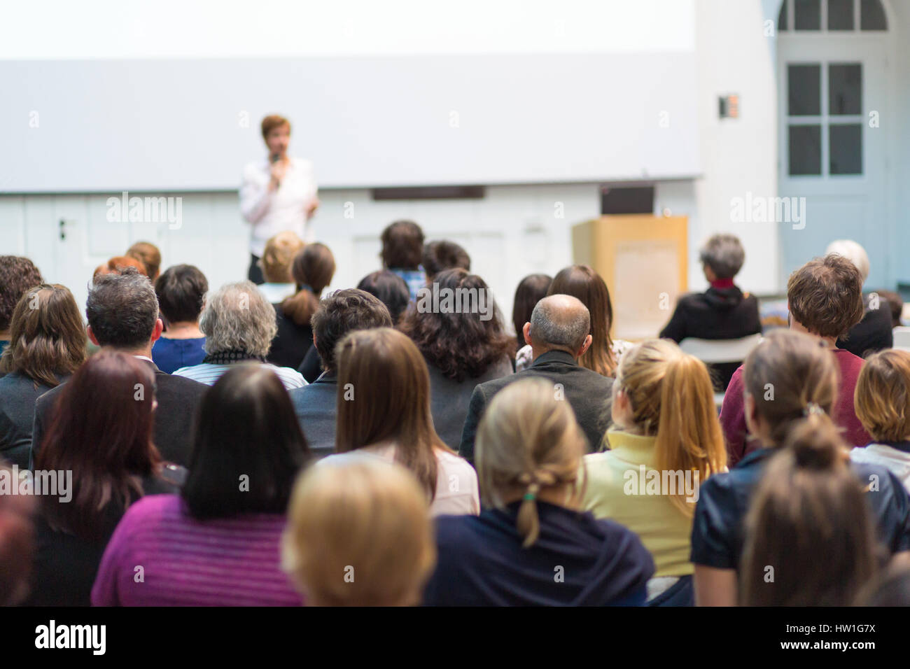 University lecture hall hi-res stock photography and images - Alamy