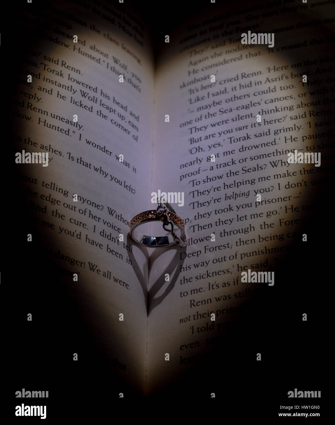 Ring beam hi-res stock photography and images - Alamy