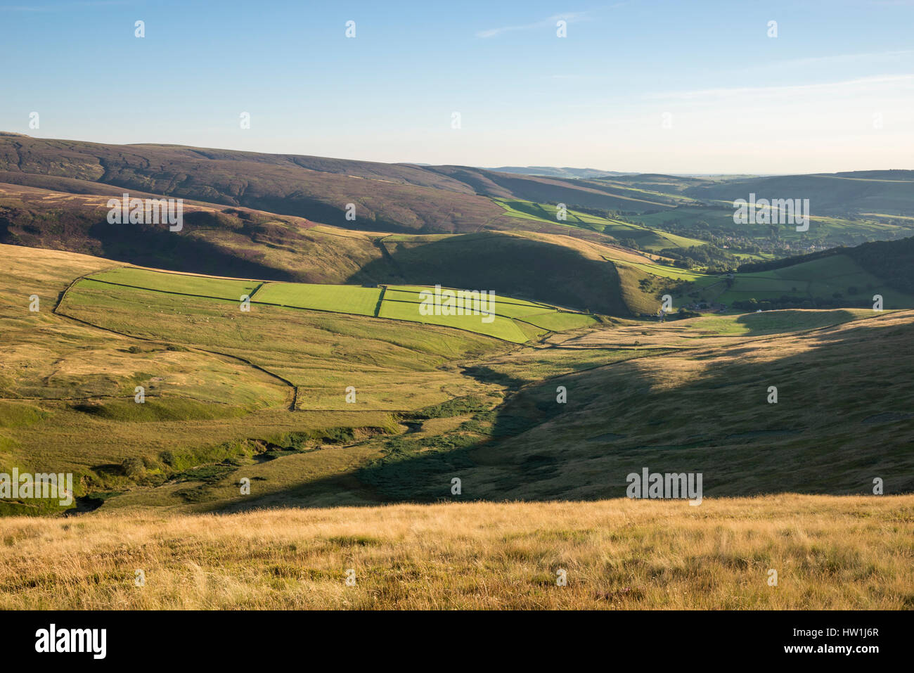 Summer evening light on fields hi-res stock photography and images - Alamy