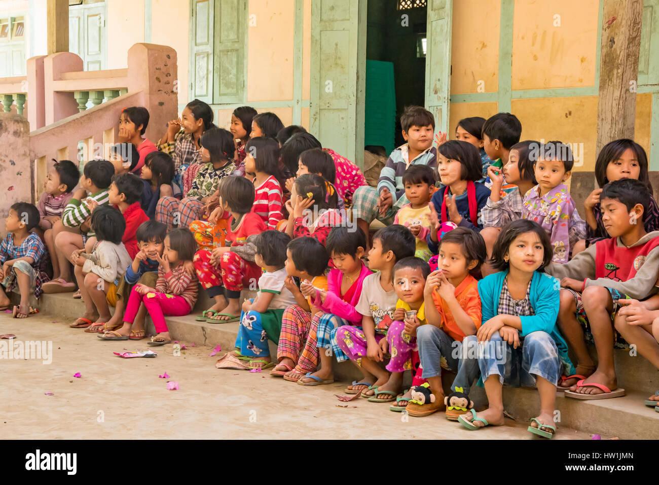 School Children in Yandabo, Myanmar Stock Photo - Alamy