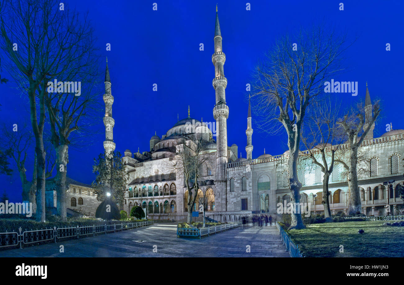 Blue Mosque In Turkey Lit Up At Night Stock Photo - Alamy