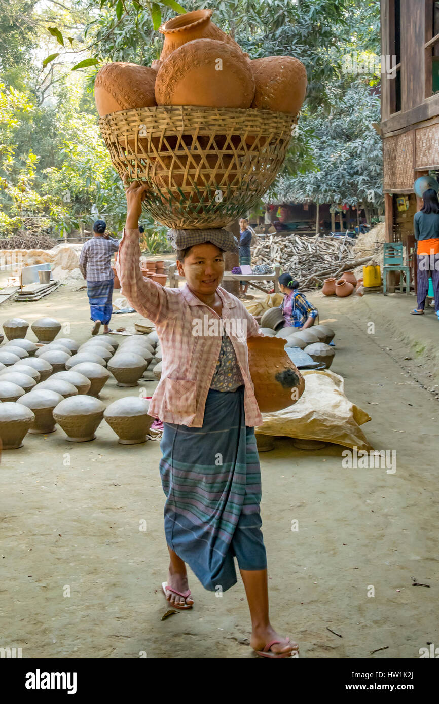 Carrying Terracotta Pots in Yandabo, Myanmar Stock Photo - Alamy