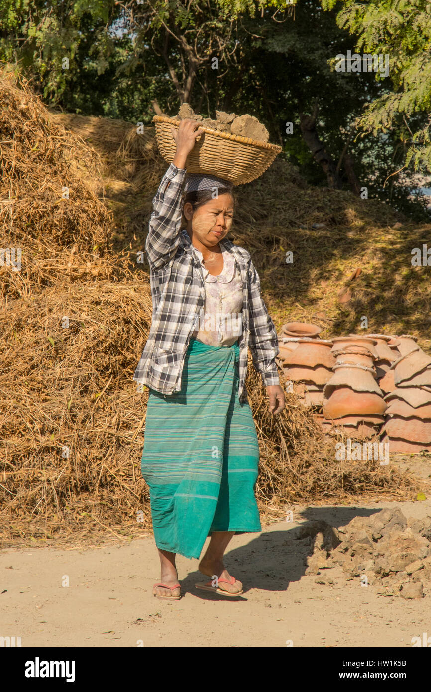 Clay pot burma hi-res stock photography and images - Alamy
