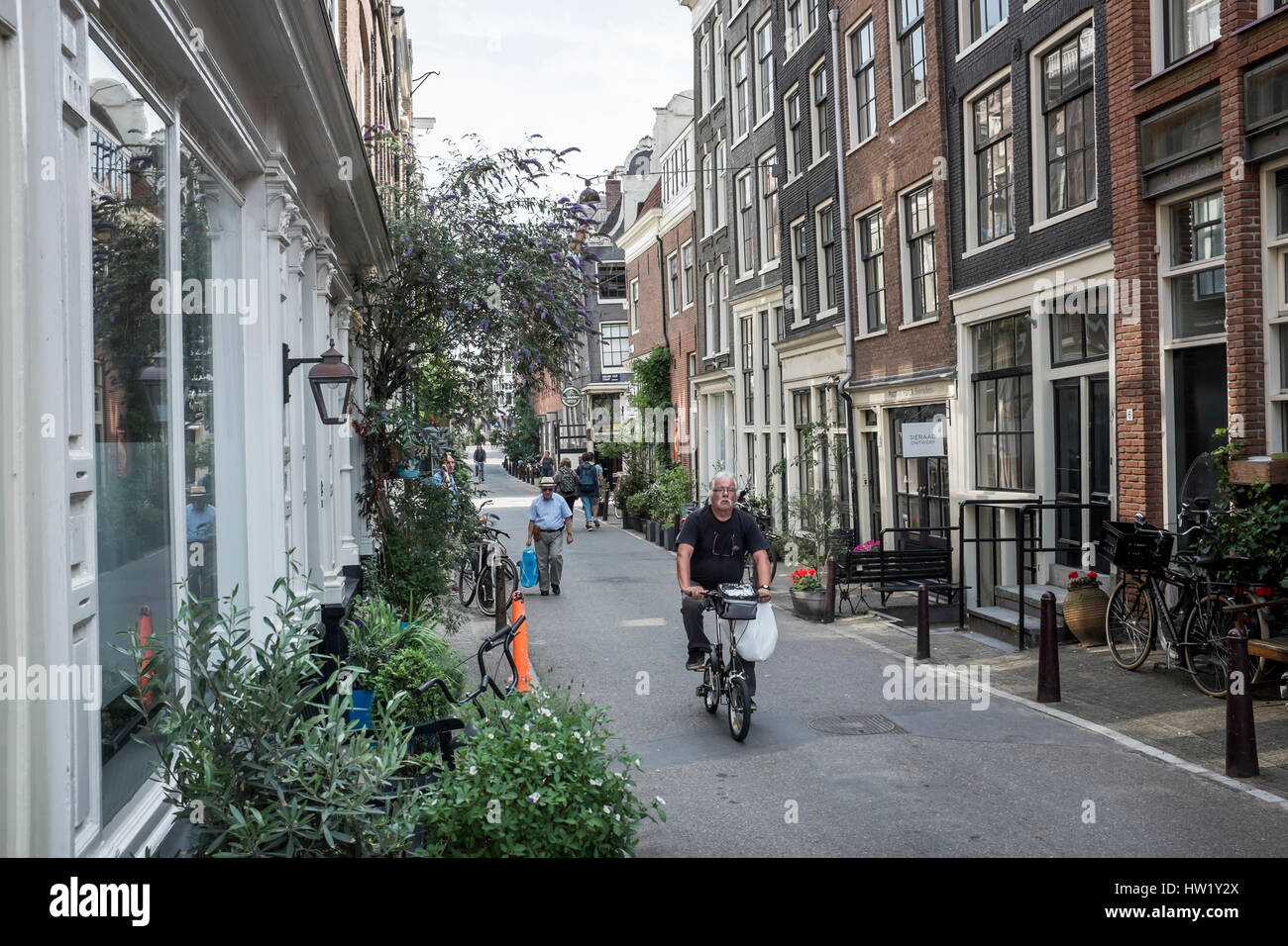 Amsterdam netherlands images hi-res stock photography and images - Alamy