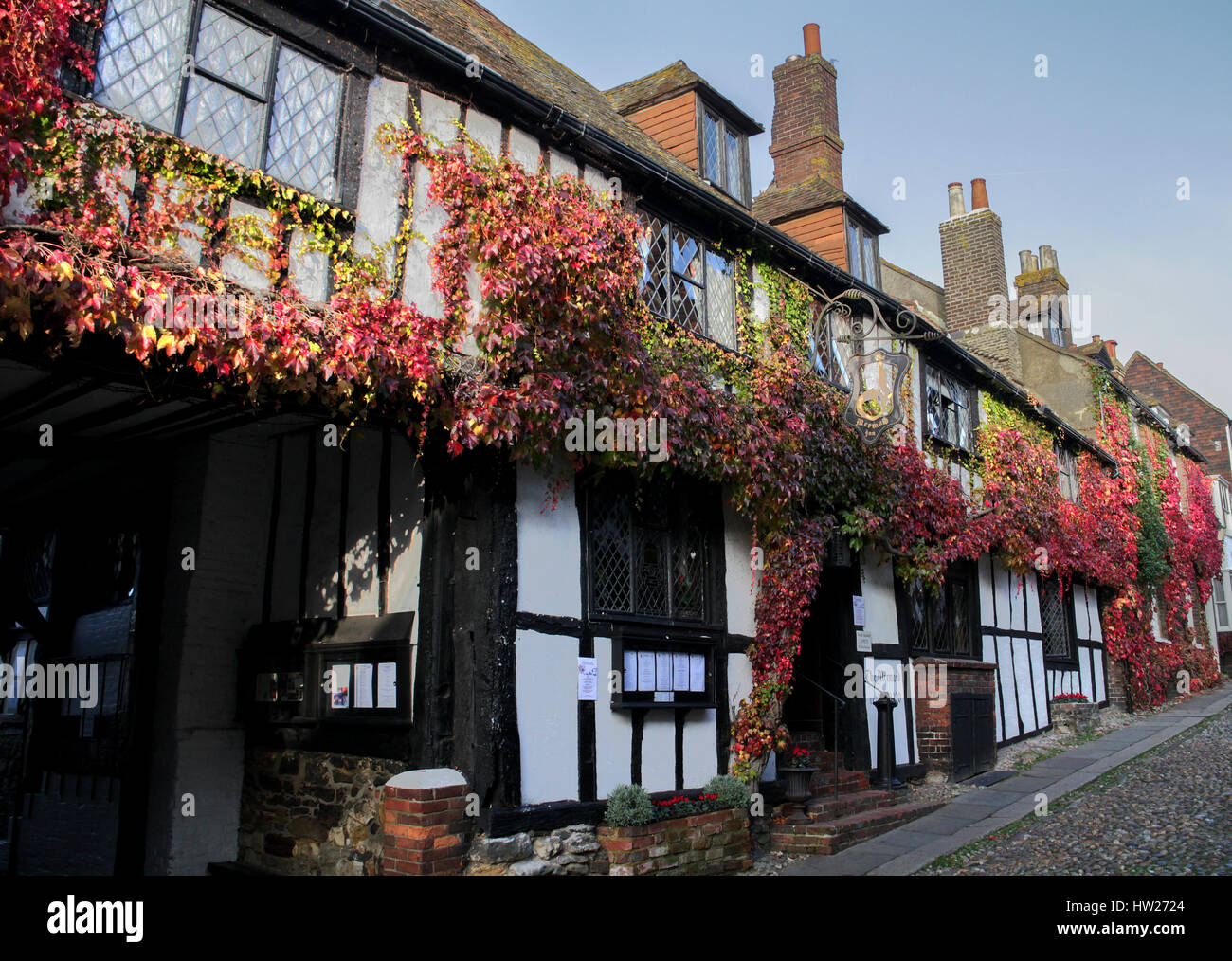 Mermaid inn rye hi-res stock photography and images - Alamy