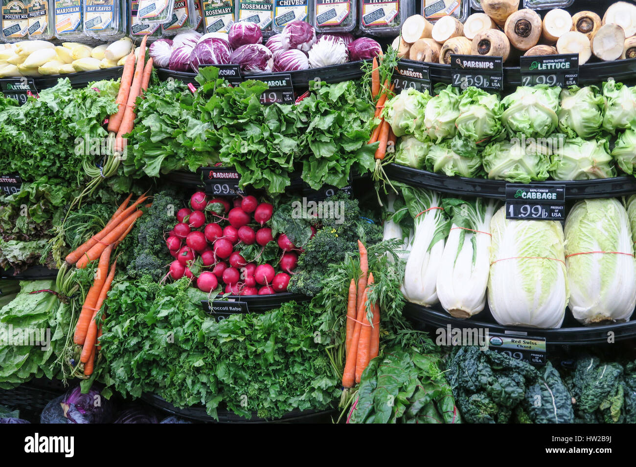 Vegetable Section In Supermarket High Resolution Stock Photography and ...