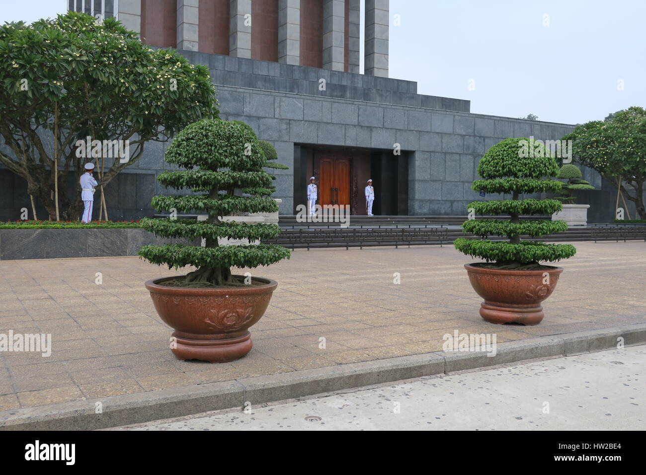 Changing of the guard, Ho Chi Minh Mausoleum, Hanoi, Bac Bo, Vietnam ...