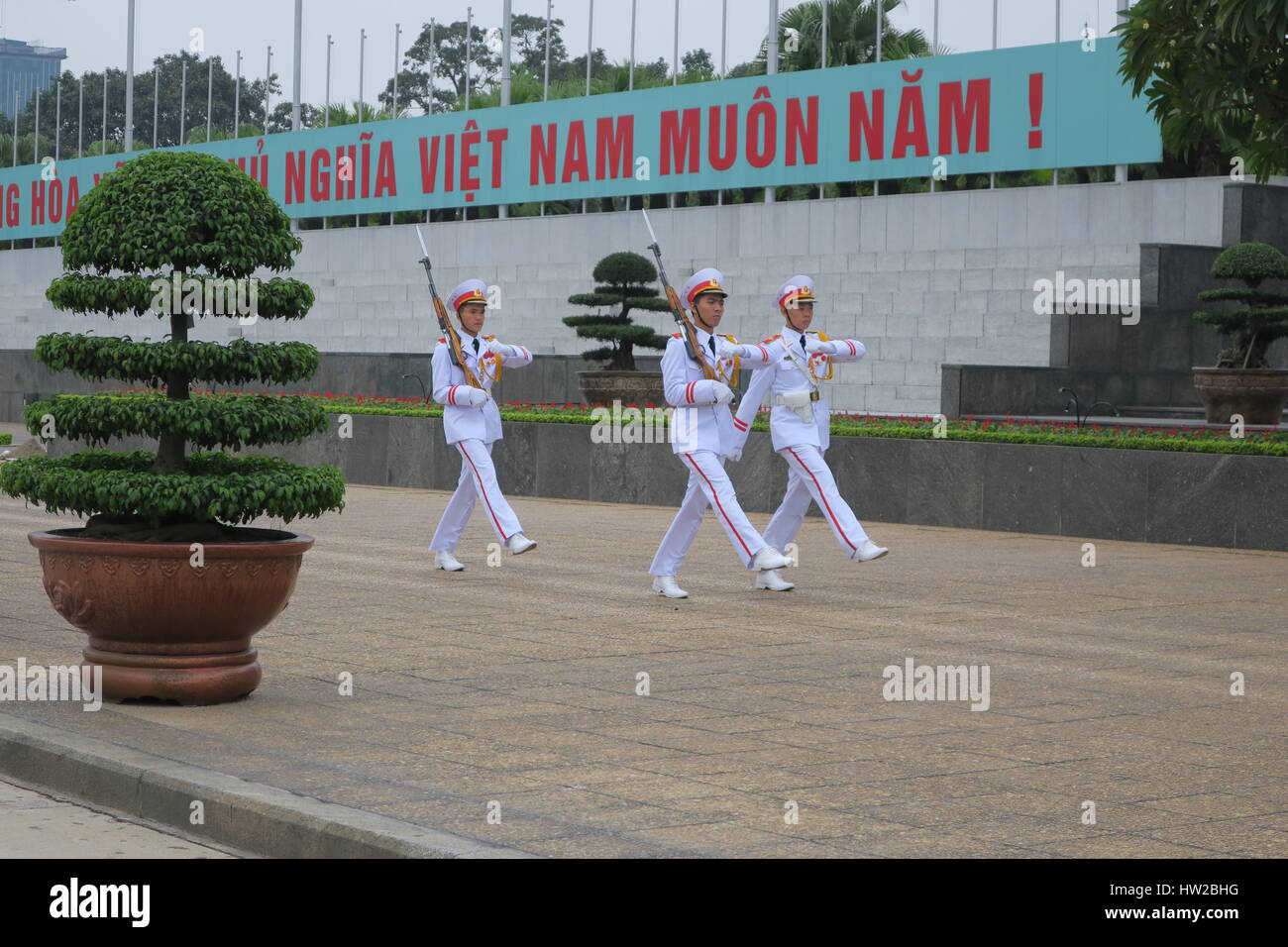 Changing of the guard, Ho Chi Minh Mausoleum, Hanoi, Bac Bo, Vietnam ...