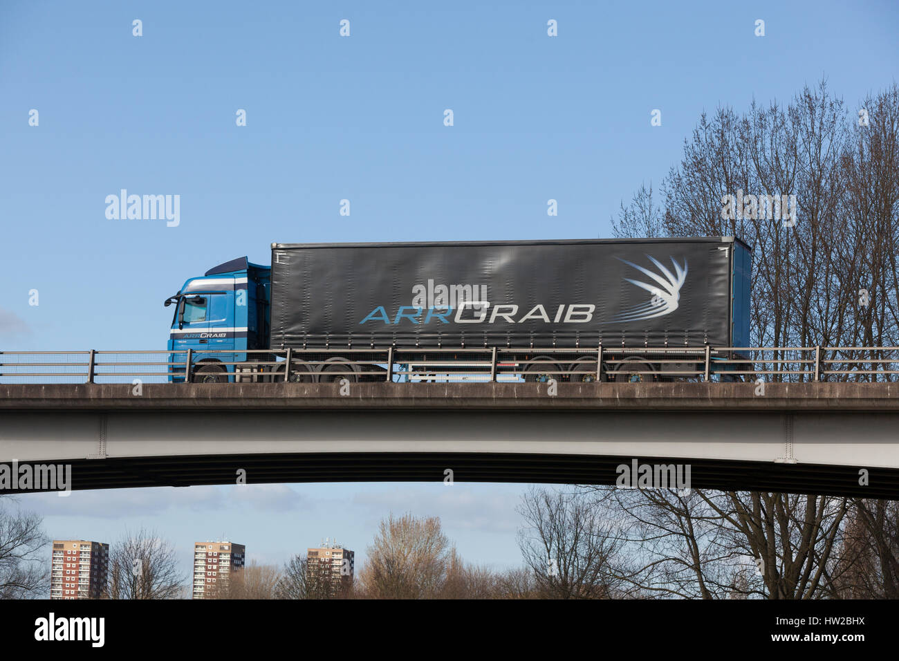 Articulated beam hi-res stock photography and images - Alamy