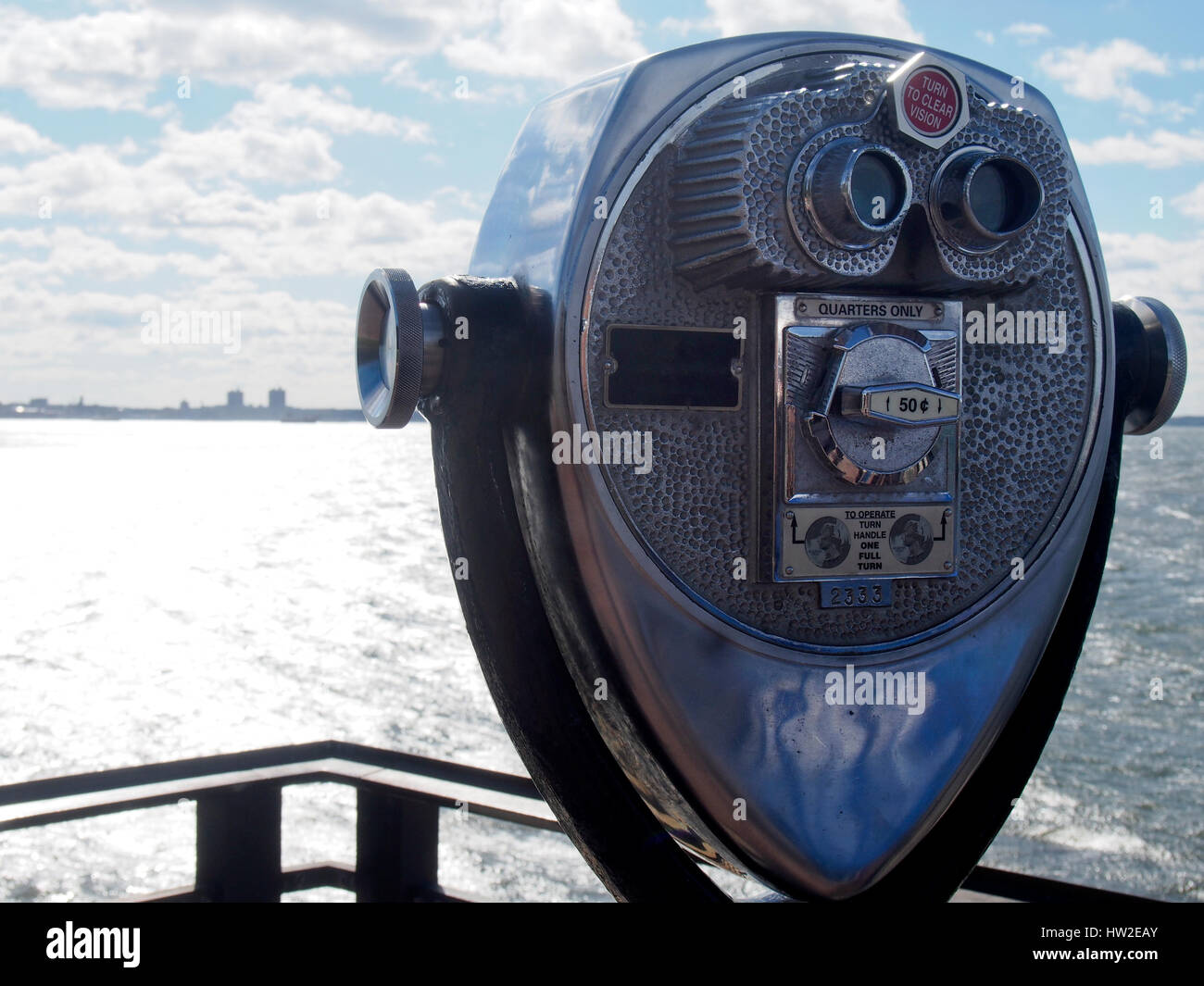 Coin operated viewing machine hi-res stock photography and images - Alamy