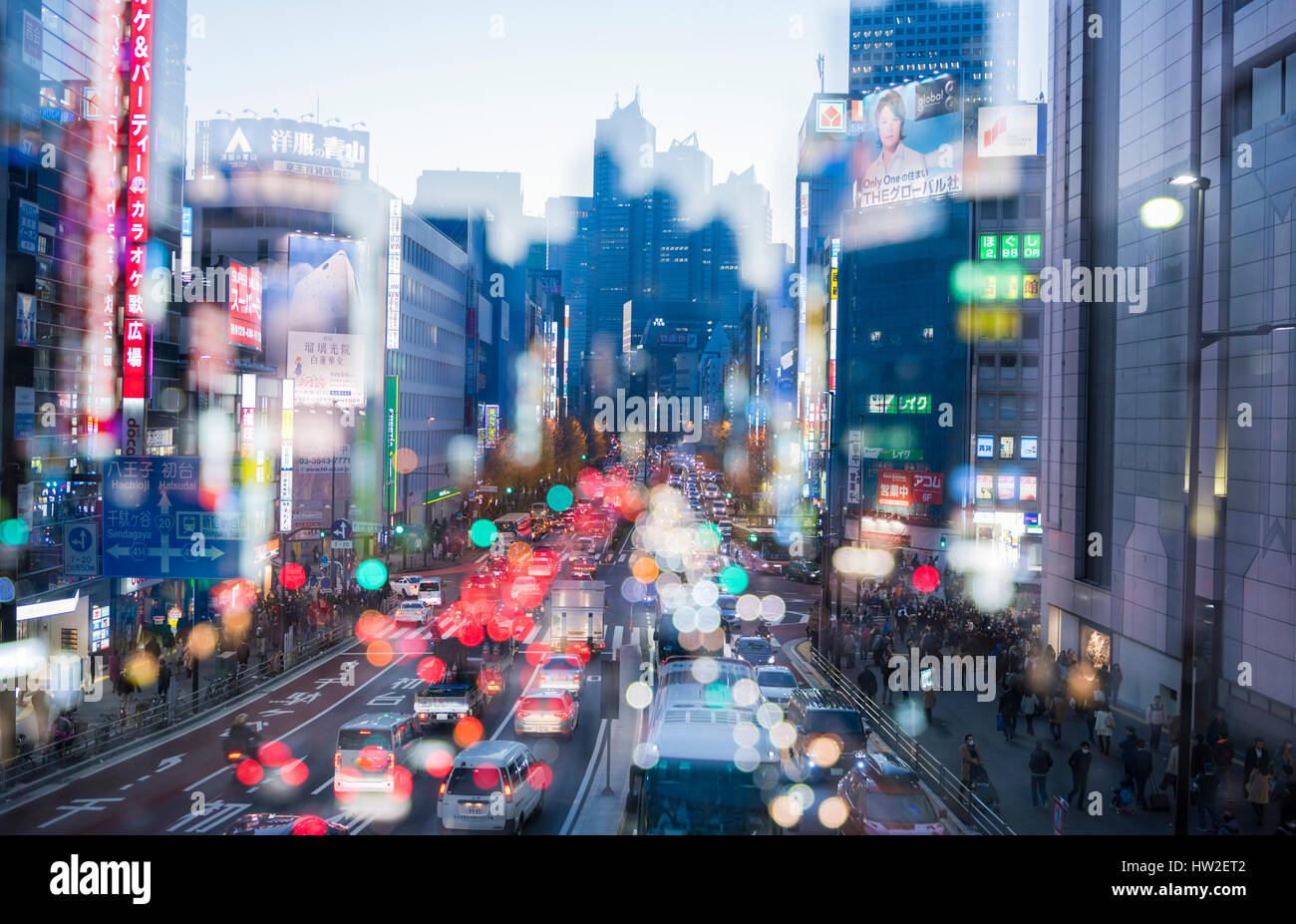 Street scene of Shinjuku, Tokyo, Japan Stock Photo - Alamy