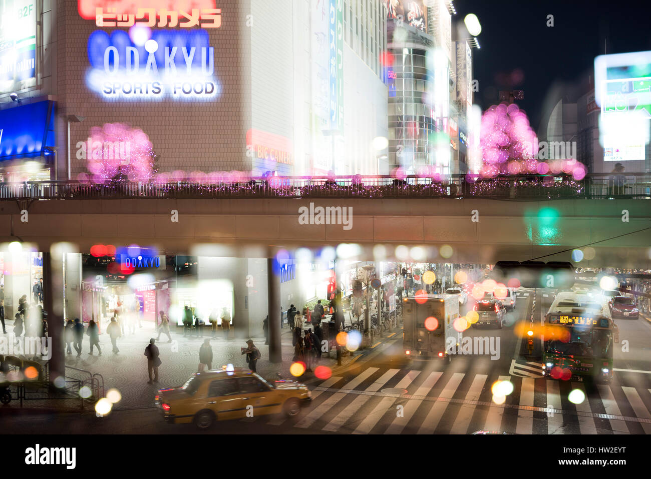 Street scene of Shinjuku, Tokyo, Japan Stock Photo - Alamy